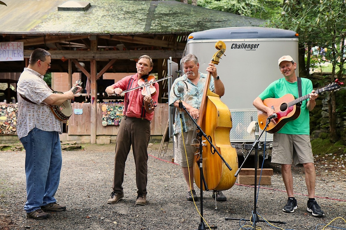 A Pioneer Sunday Event | Rockbrook Summer Camp for Girls